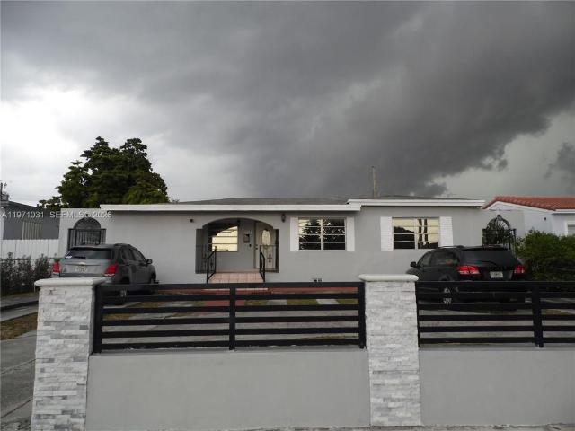 Luxury Villa for sale in Hialeah, Florida