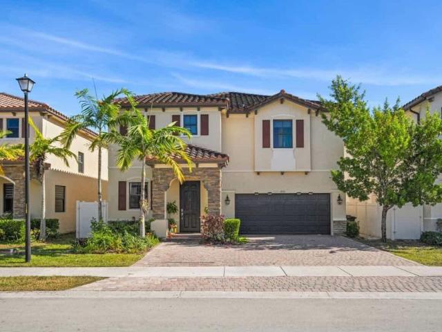 Luxury Villa for sale in Hialeah, Florida
