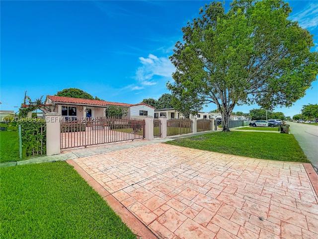 Luxury Villa for sale in Hialeah, Florida