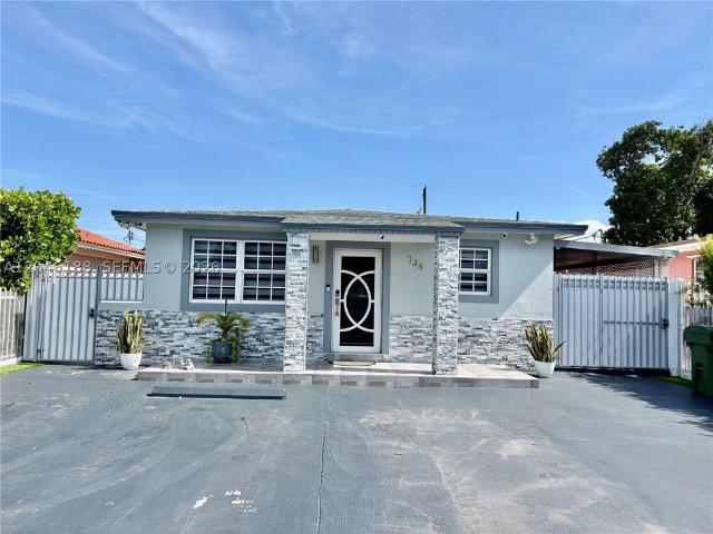 Luxury Villa for sale in Hialeah, Florida