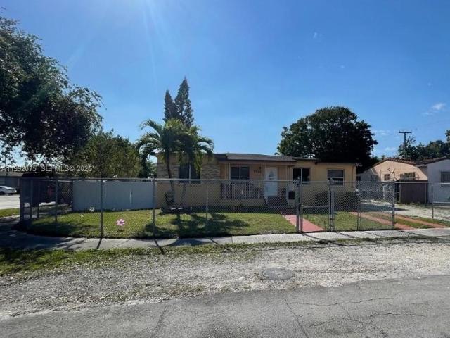 Luxury Villa for sale in Hialeah, Florida