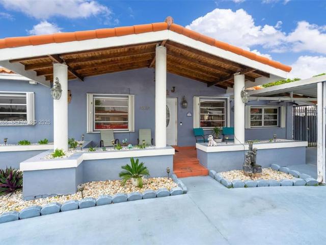 Luxury Villa for sale in Hialeah, Florida
