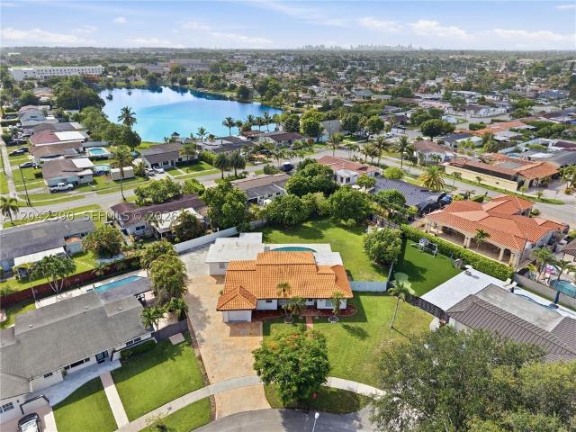 Luxury Villa for sale in Hialeah, Florida