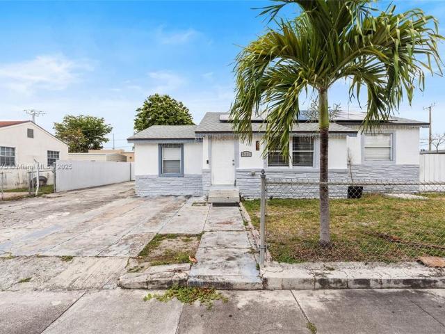Luxury Villa for sale in Hialeah, Florida