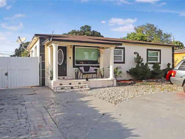 Luxury Villa for sale in Hialeah, Florida