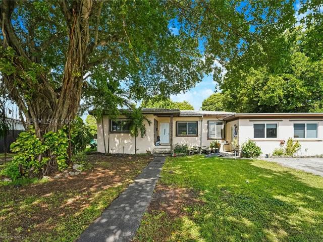 Luxury Villa for sale in Hialeah, Florida