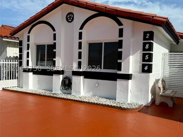 Luxury Villa for sale in Hialeah, Florida