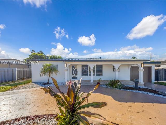 Luxury Villa for sale in Hialeah, Florida