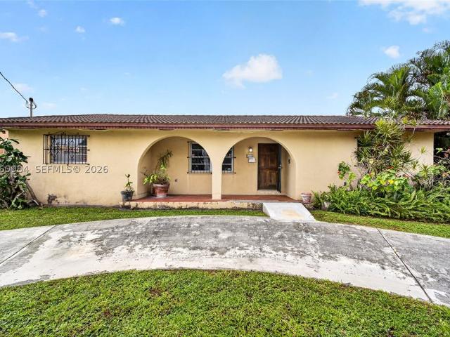 Luxury Villa for sale in Hialeah, Florida
