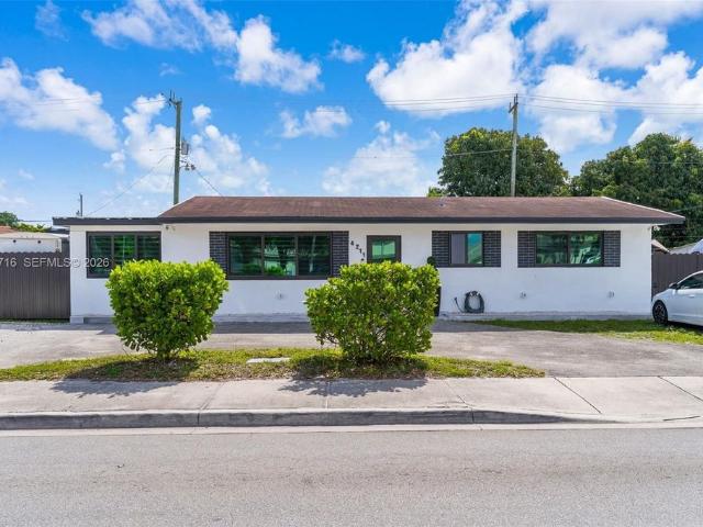 Luxury Villa for sale in Hialeah, Florida