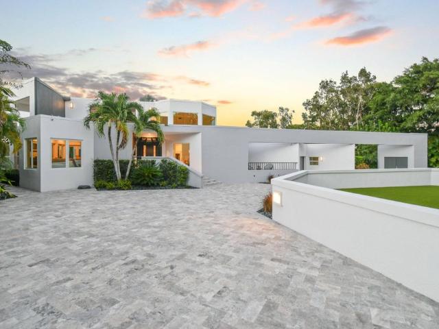 Luxury Villa for sale in Jupiter, Florida