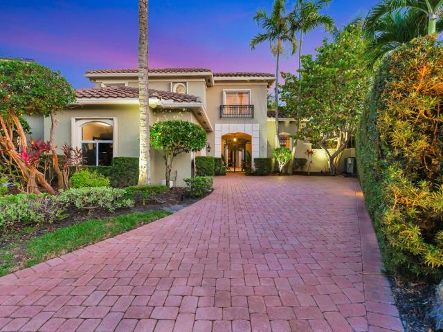 Luxury Villa for sale in Jupiter, Florida