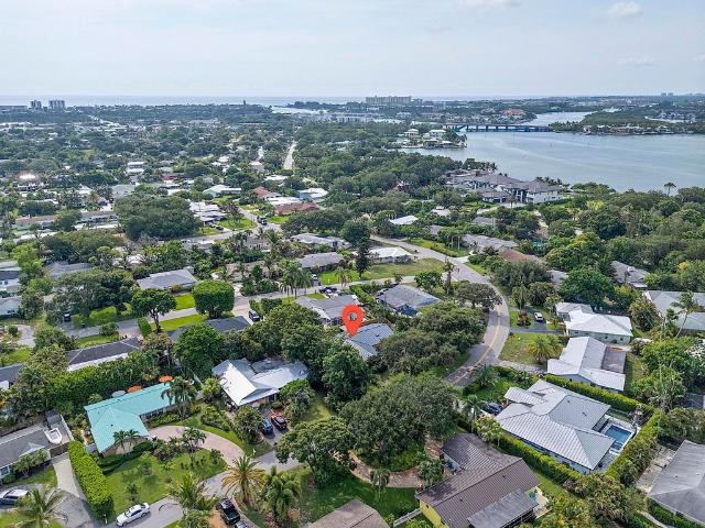Luxury Villa for sale in Jupiter, Florida