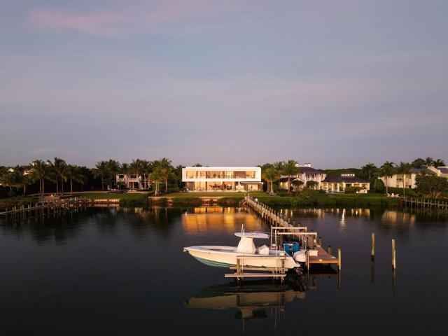 Luxury Villa for sale in Jupiter, Florida