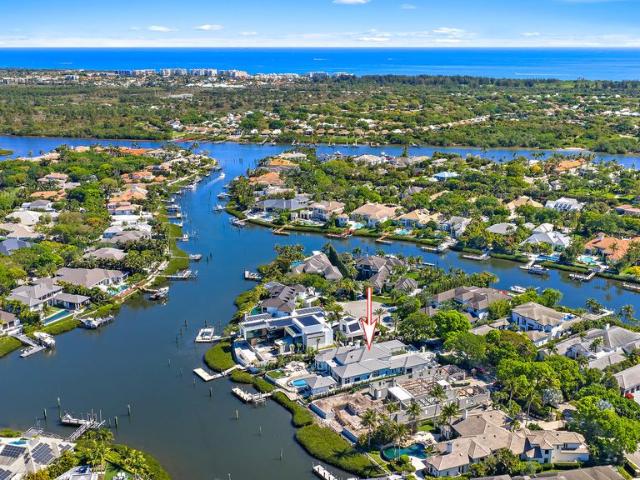 Luxury Villa for sale in Jupiter, Florida