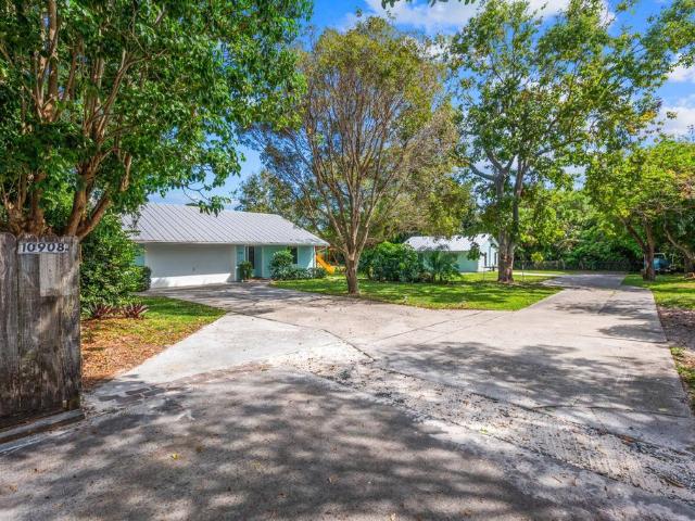 Luxury Villa for sale in Jupiter, Florida