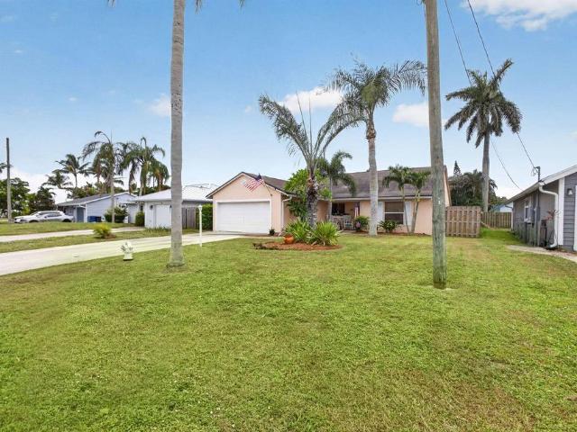 Luxury Villa for sale in Jupiter, Florida