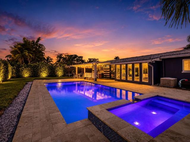 Luxury Villa for sale in Oakland Park, Florida