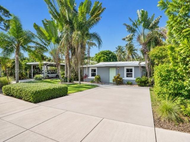 Luxury Villa for sale in Oakland Park, Florida