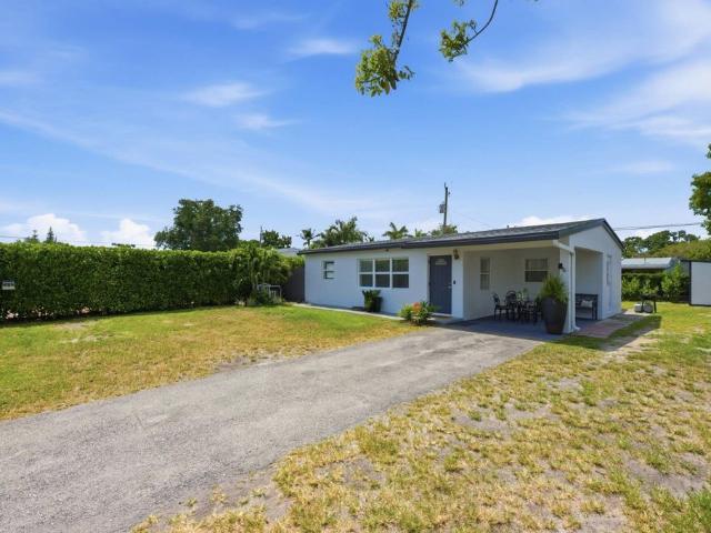 Luxury Villa for sale in Oakland Park, Florida