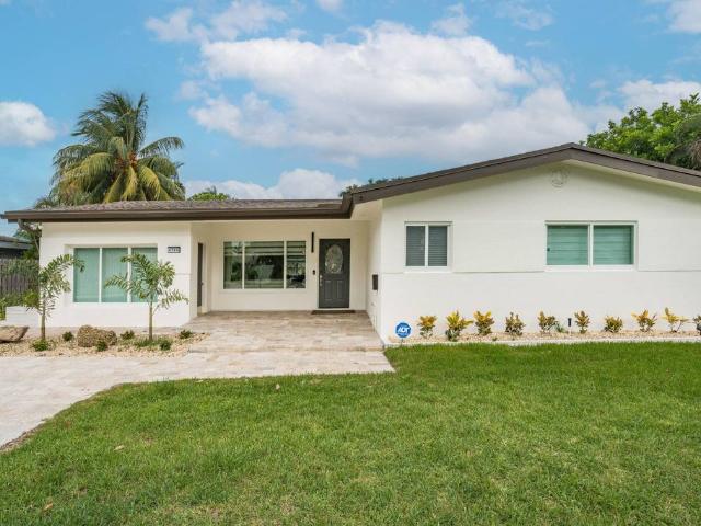 5 bedroom luxury Villa for sale in Oakland Park, Florida