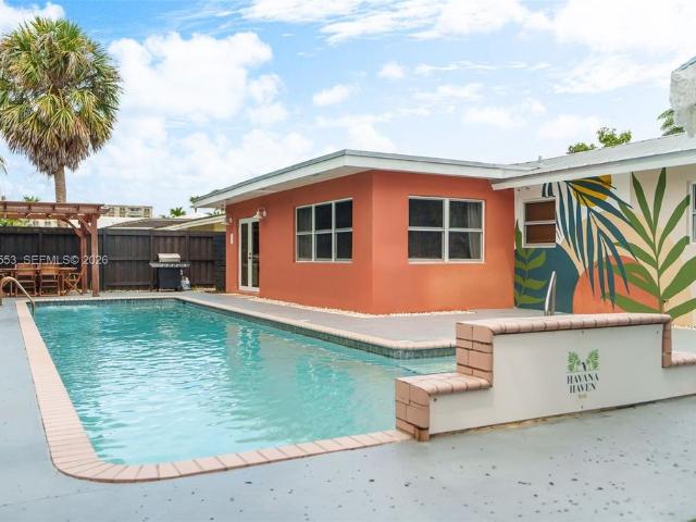 Luxury Villa for sale in Oakland Park, Florida