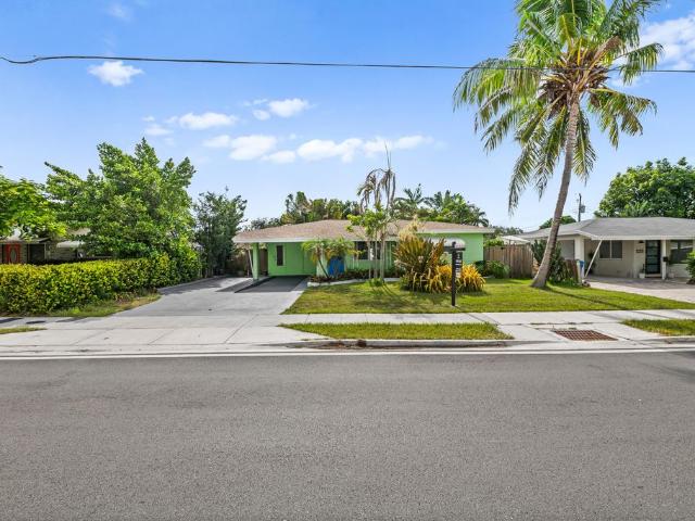 2 bedroom luxury Villa for sale in Oakland Park, Florida