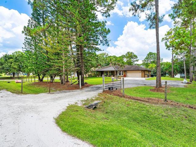 Luxury Villa for sale in Loxahatchee Groves, Florida