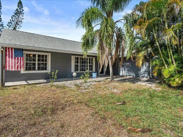 Luxury Villa for sale in Loxahatchee Groves, Florida
