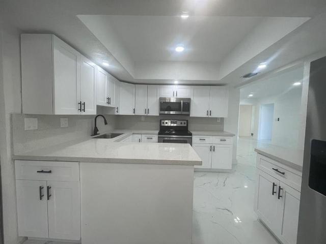 Luxury Villa for sale in Lauderdale Lakes, United States