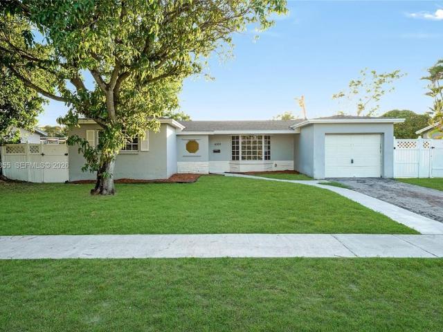 Luxury Villa for sale in Lauderdale Lakes, Florida