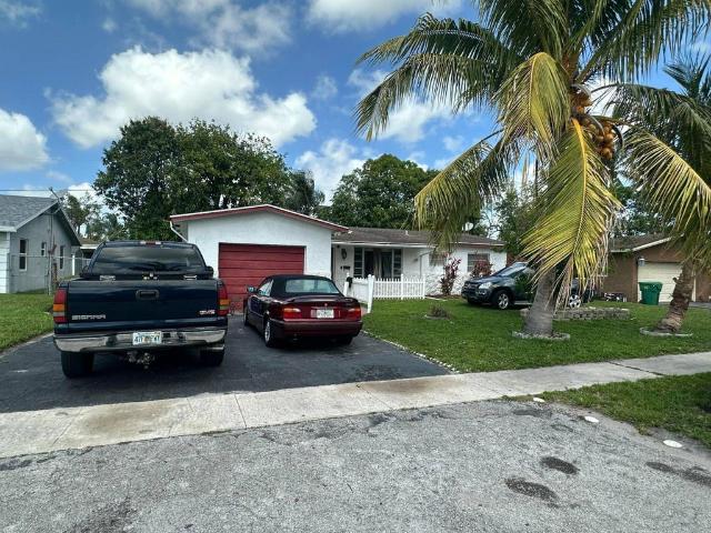 Luxury Villa for sale in Lauderhill, Florida