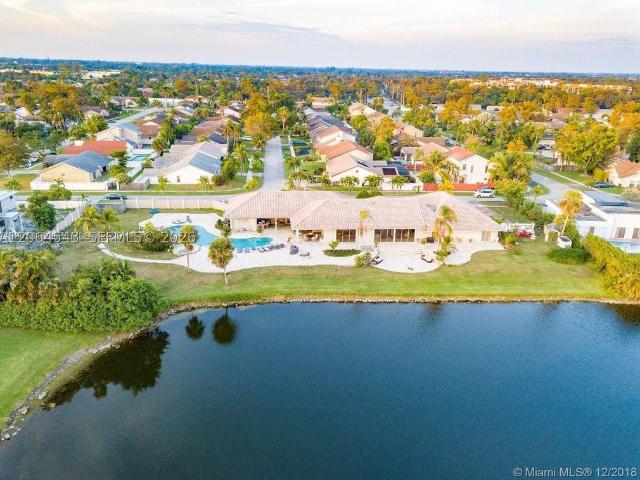 Luxury Villa for sale in Lauderhill, Florida