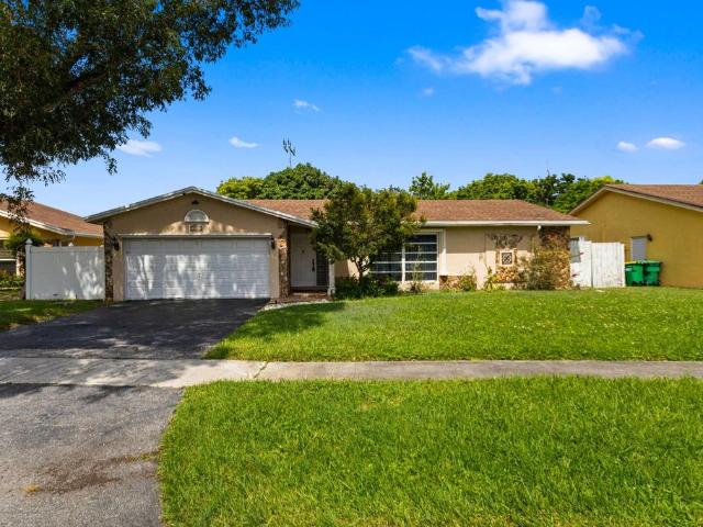 Luxury Villa for sale in Lauderhill, Florida