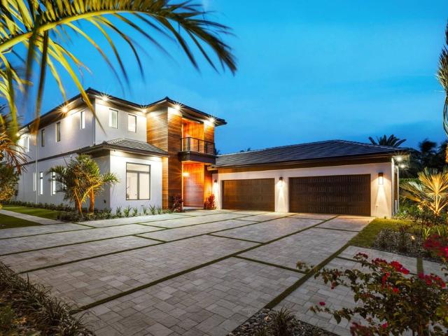 Luxury Villa for sale in Lake Worth, United States