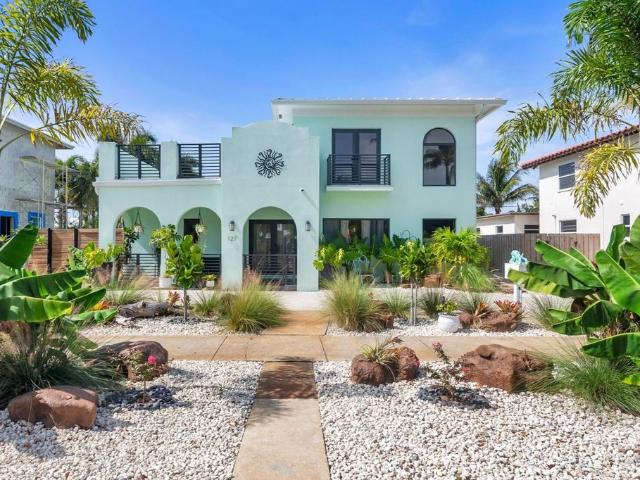 Luxury Villa for sale in Lake Worth, United States