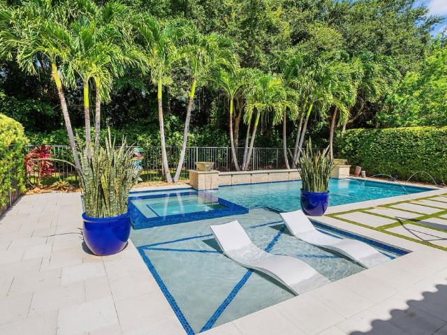 Luxury Villa for sale in Lake Worth, United States