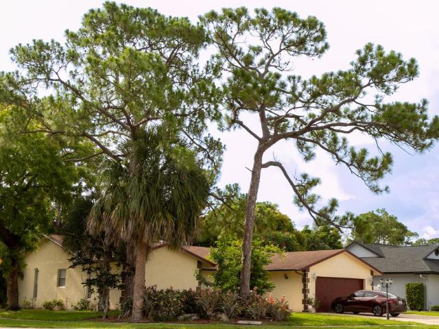 Luxury Villa for sale in Lake Worth, Florida