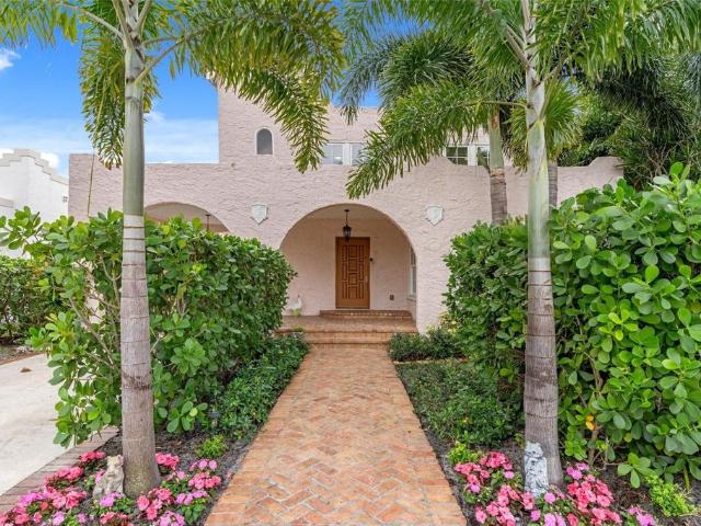 Luxury Villa for sale in Lake Worth, Florida