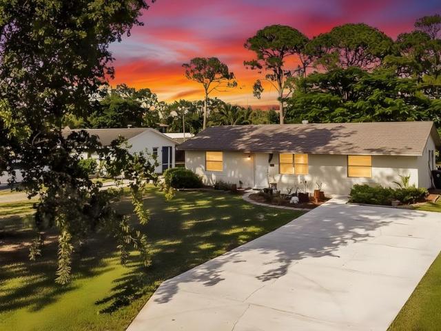 Luxury Villa for sale in Lake Worth, Florida
