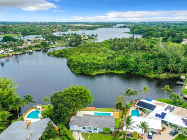Luxury Villa for sale in Lake Worth, Florida