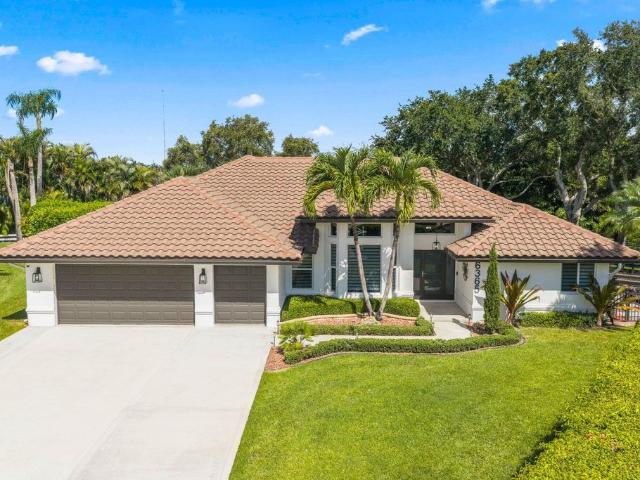 Luxury Villa for sale in Lake Worth, Florida