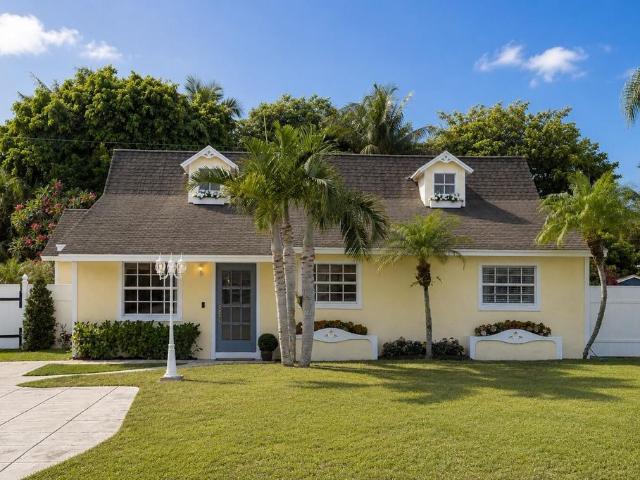 Luxury Villa for sale in Lake Worth, Florida