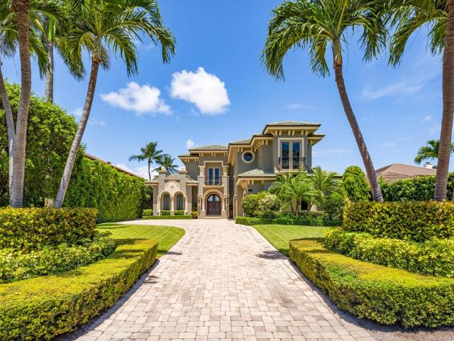 Luxury Villa for sale in Lantana, Florida