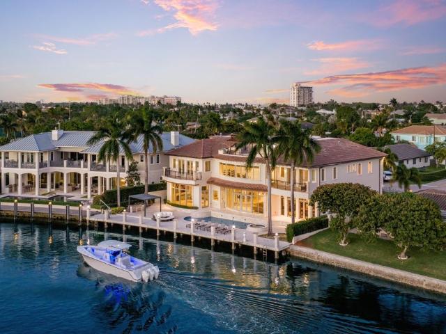 Luxury Villa for sale in Lighthouse PT, United States