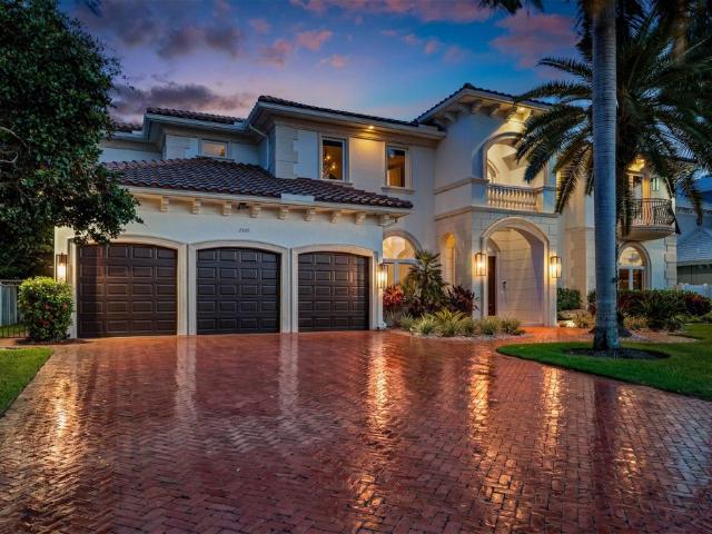 Luxury Villa for sale in Lighthouse PT, United States