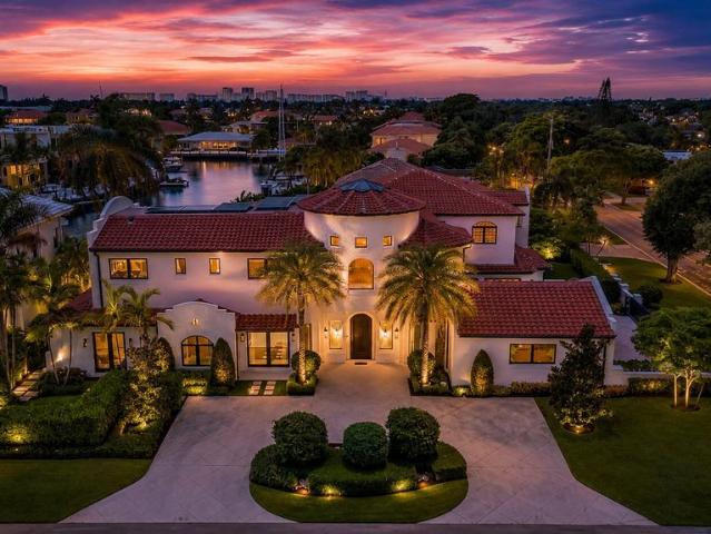 Luxury Villa for sale in Lighthouse PT, United States