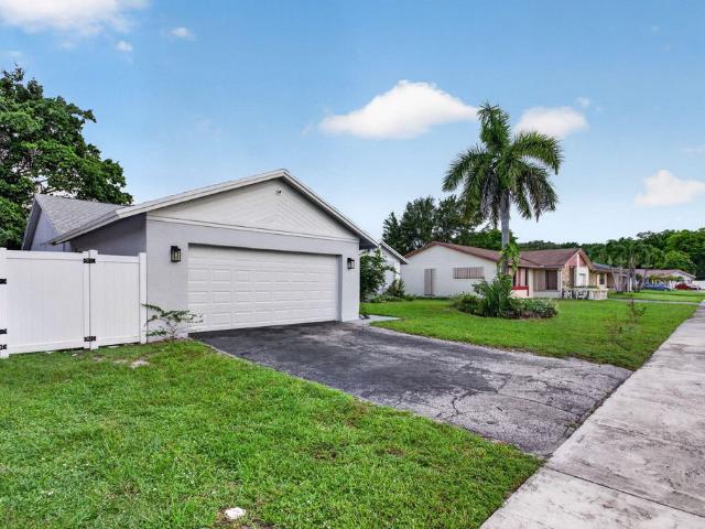 Luxury Villa for sale in Margate Estates, Florida