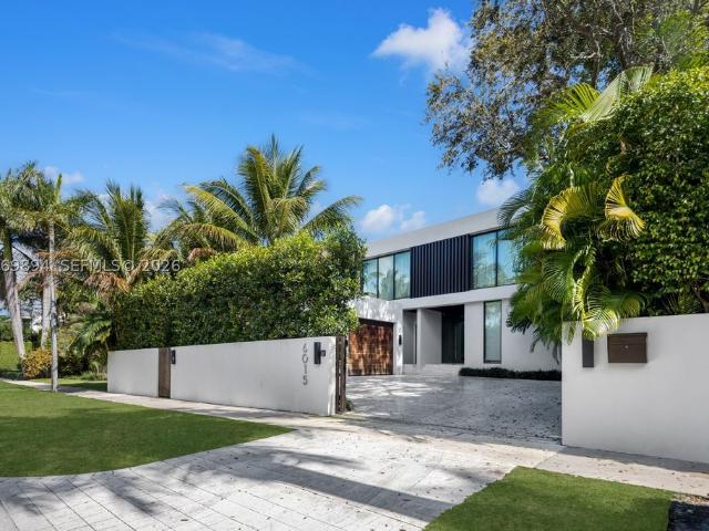 Luxury Villa for sale in Miami Beach, Florida