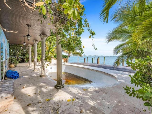 Luxury Villa for sale in Miami Beach, Florida